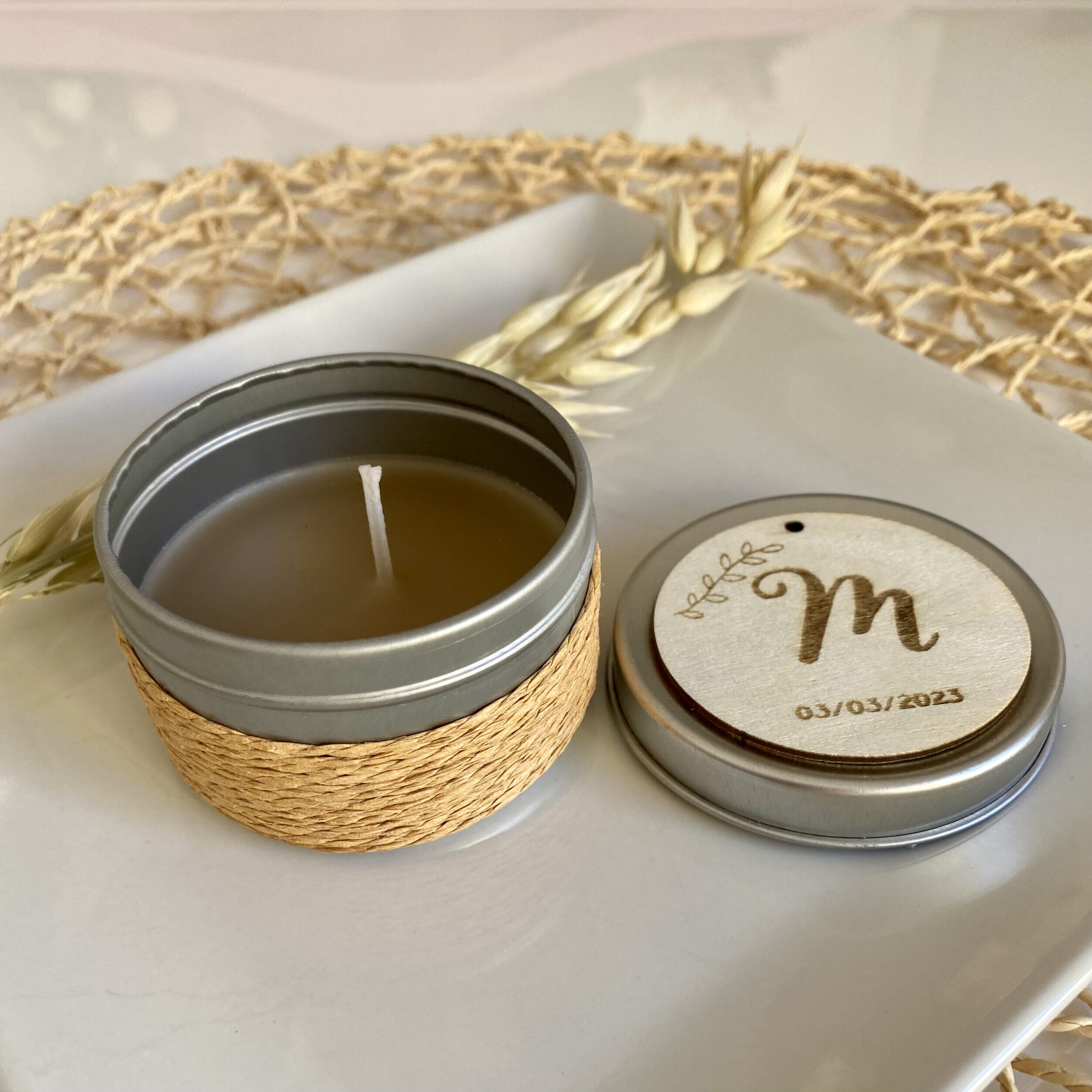 Vela aromática con recordatorio de madera – Ideas Para Recordar